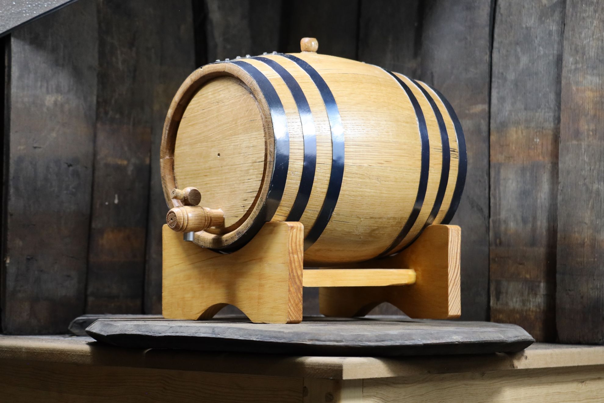Oak Barrel -2.64 gallons (10 liter) Black Hoop