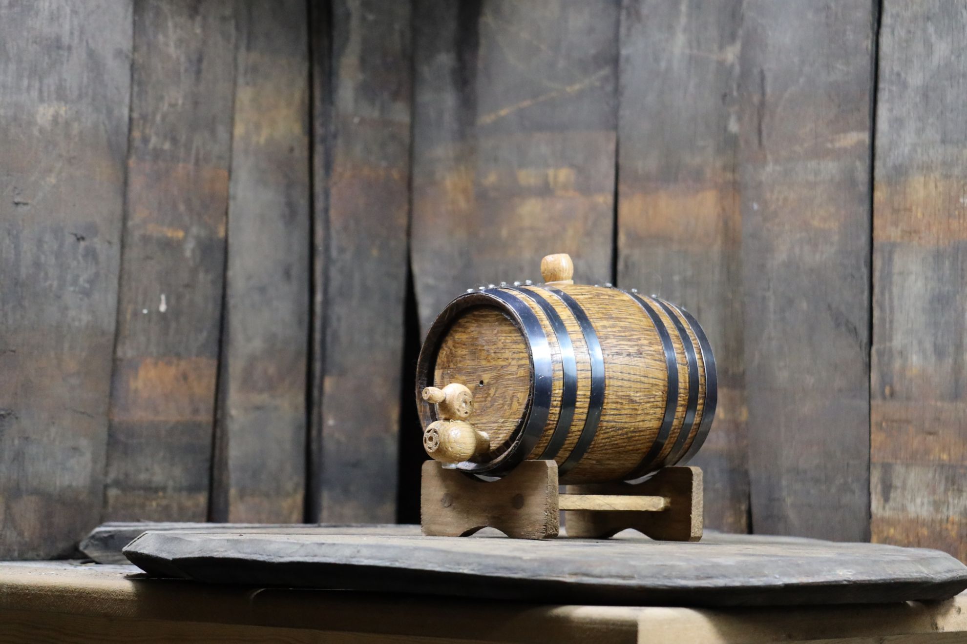 Dark Stain Oak Barrel with Black Hoops