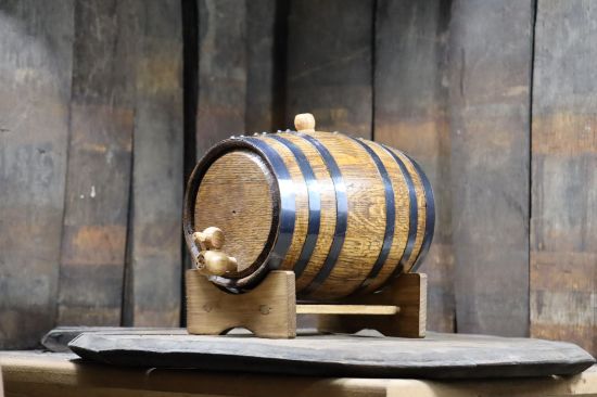 Dark Stain Oak Barrel with Black Hoops