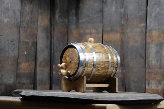 Dark Stain Oak Barrel with Galvanized Steel Hoops